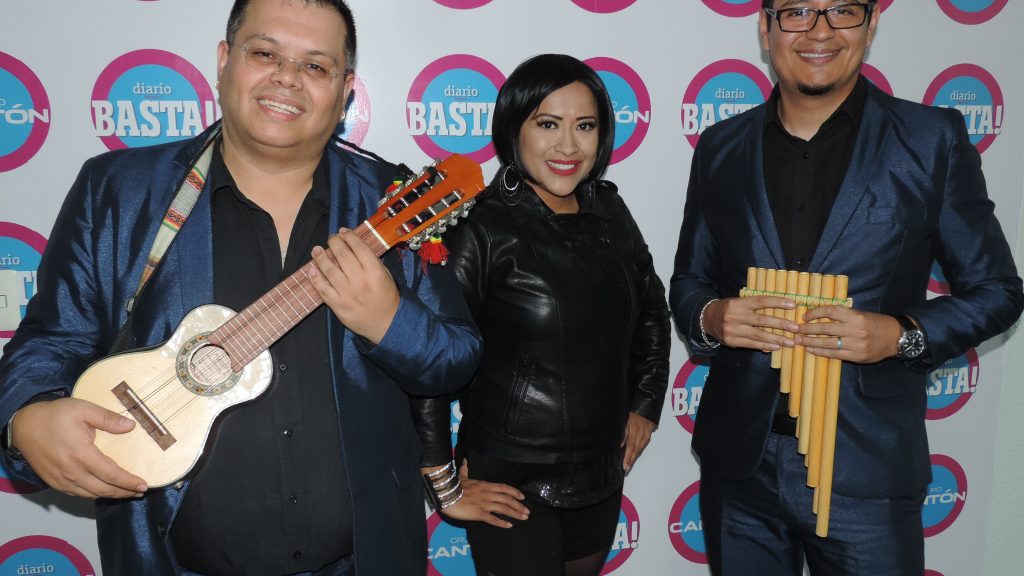 Los Llayras graban cumbia con...Estela Núñez – Diario Basta!