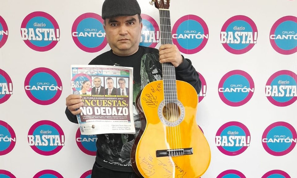 Ganador de la guitarra autografiada de Alex Lora – Diario Basta!