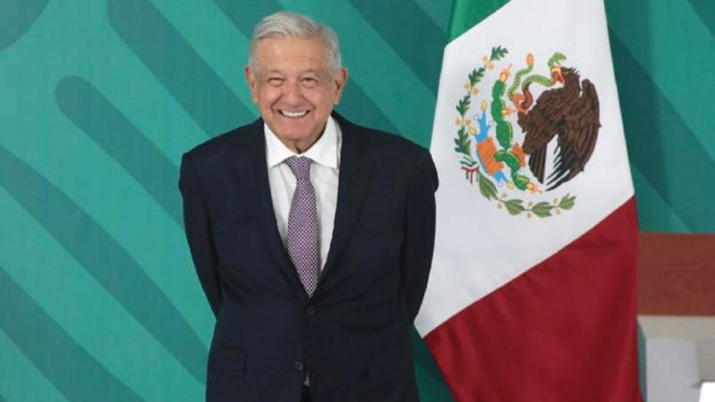 Apuntan que AMLO puede llenar el Zócalo tras marcha – Diario Basta!