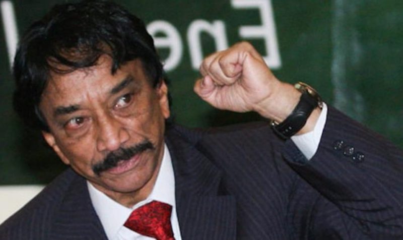 Víctor Félix Flores, manchado por la corrupción y desvíos – Diario Basta!