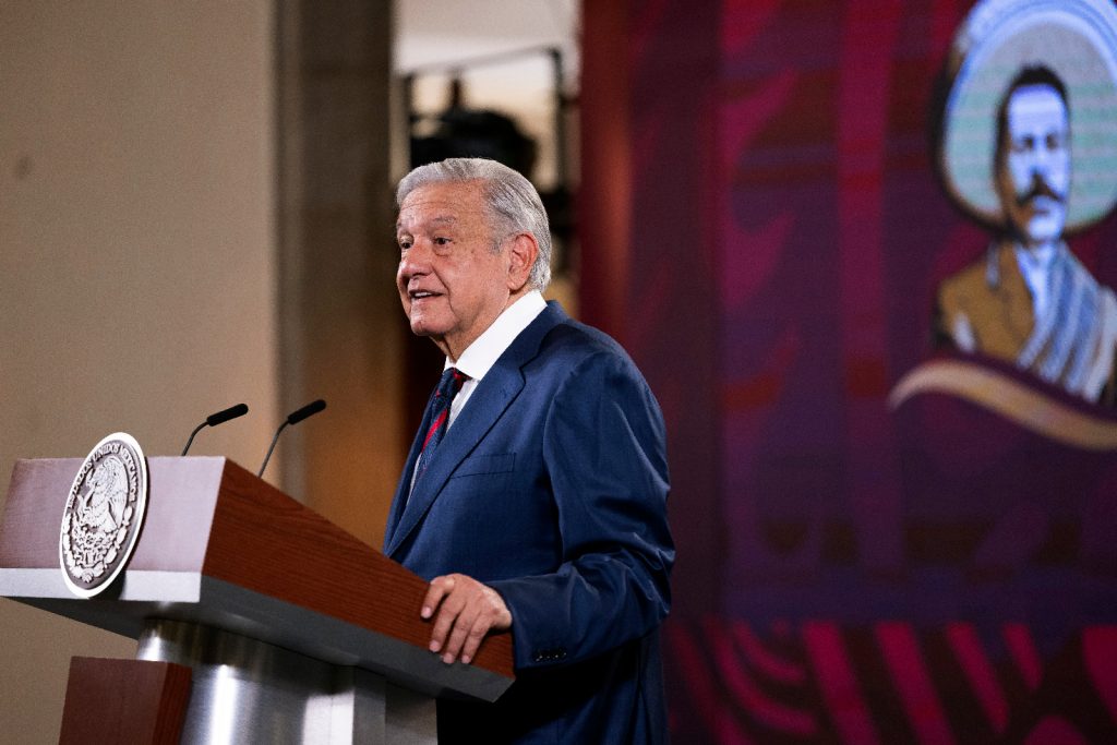 Reconoce AMLO trabajo periodístico y propuestas de Grupo Cantón ...