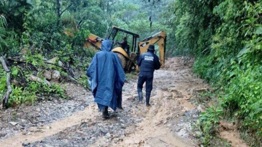 Dejan lluvias decesos y fuertes afectaciones – Diario Basta!