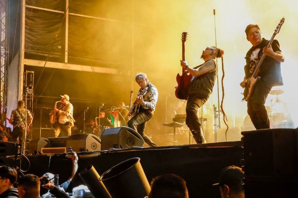 Neza canta con Panteón Rococó ante 120 mil fans – Diario Basta!